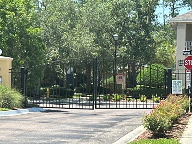 Summer Grove Way E