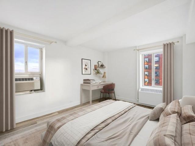 Summer Deals! King/Queen 2 Bed Shares, Aug, 1 YR