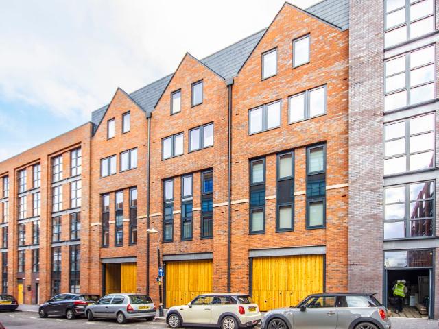 Summer House, Pope Street, Jewellery Quarter B1, 3 bed flat to rent, £1,750 pcm | PrimeLocation