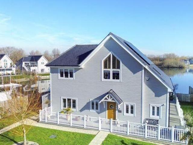 Summer Lake, Spine Road, 4 Bedroom Detached