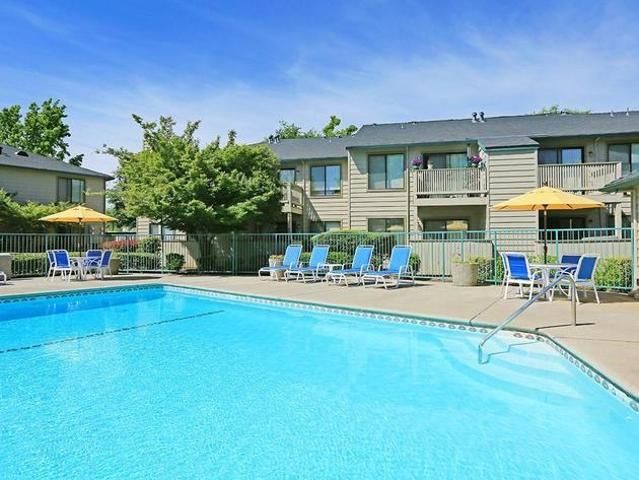 Summer Place 1 Bedroom Apartment for Rent at 445 W Nees Ave, Fresno, CA 93711