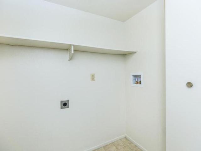 Summer Place 2 Bedroom Apartment for Rent at 445 W Nees Ave, Fresno, CA 93711