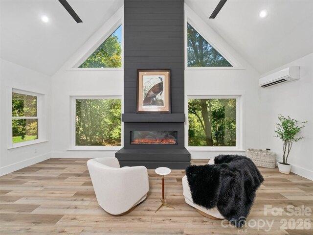 Summer Trees Ln, Burnsville, Home For Sale