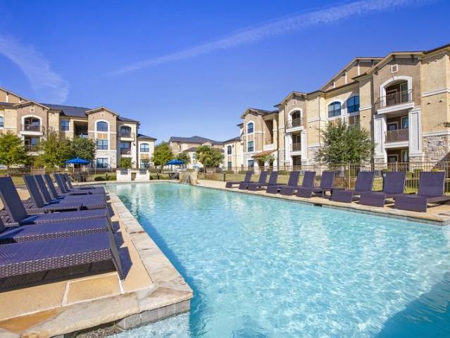 Summercrest Burleson Apartments 2 Bedroom Apartment for Rent at 1320 Nw Summercrest Blvd, Burleson, TX 76028