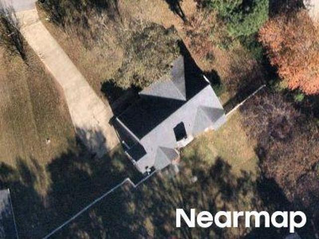 Summerdale Dr