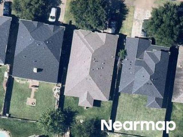 Summerdale Dr