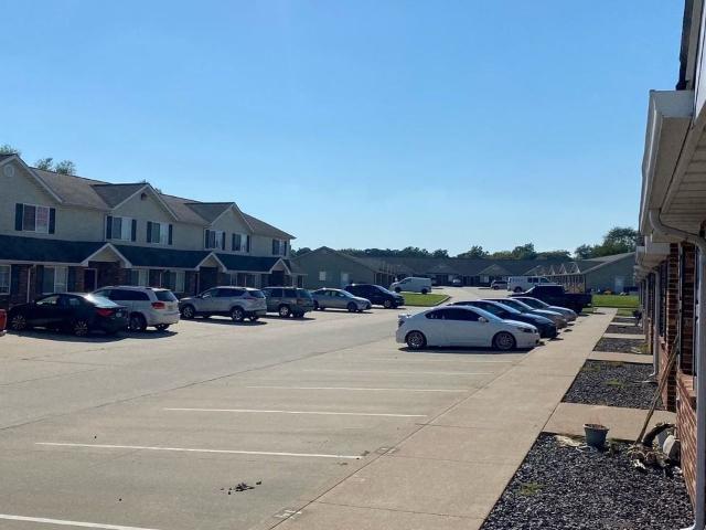 Summerfield Townhomes 1 Bedroom Apartment for Rent at 110 N Progress Dr, Perryville, MO 63775