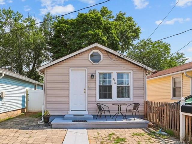 Summerfield Ave, Old Bridge, Home For Sale