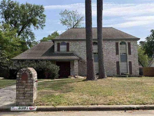 Summerfield Ln