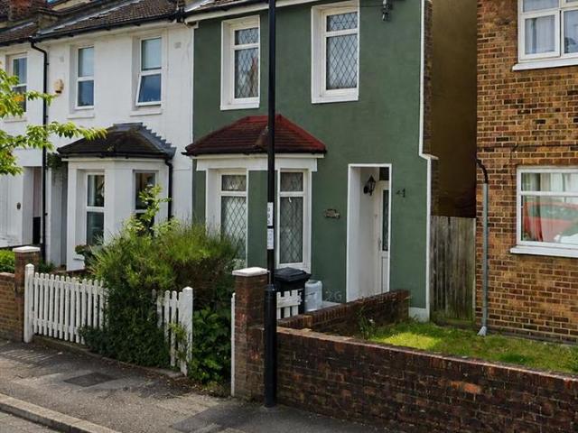 Summerfield Street, London 3 bed house to rent £2,650 pcm £612 pw