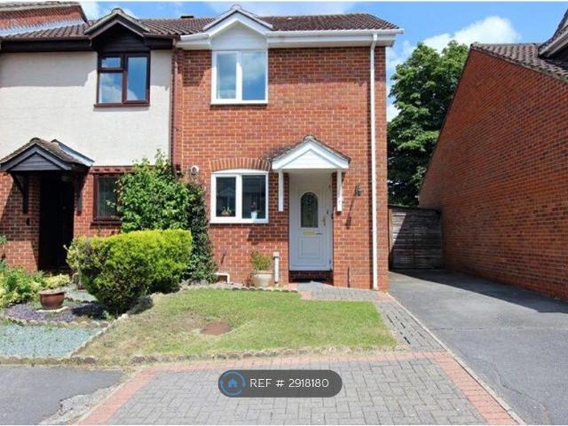 Summerfields, Chineham, Basingstoke RG24, 2 bed semi detached house to rent, £1,600 pcm | PrimeLocation