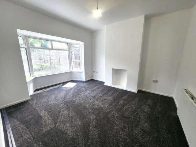 Summerfields Avenue, Halesowen, B62