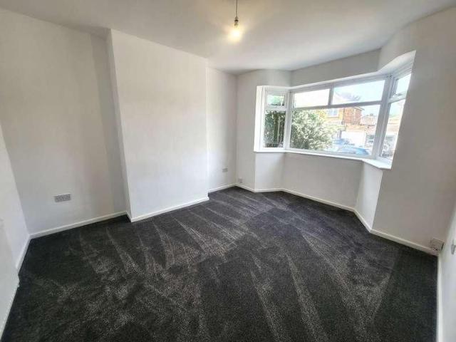 Summerfields Avenue, Halesowen, B62