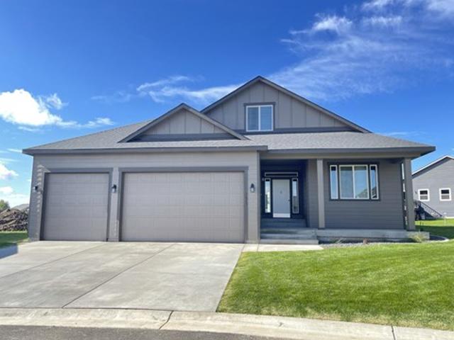 Summerhill on Five Mile Prairie 4 Bedrooms, 3 Bathrooms
