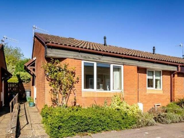 Summerlands, Backwell, 2 Bedroom Semi detached