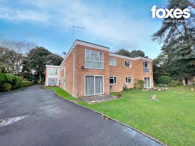 Summerlands, Princes Road, Ferndown BH22, 2 bed flat to rent, £1,200 pcm | PrimeLocation