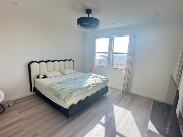 Summerlin Bedroom Looking for Female roommate