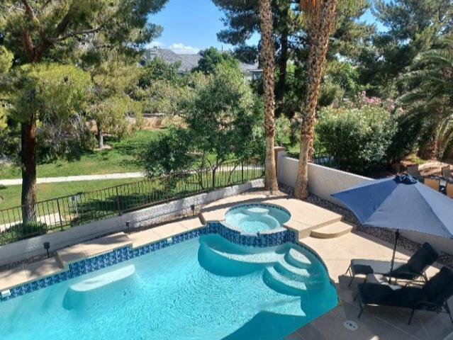 Summerlin Room for Rent