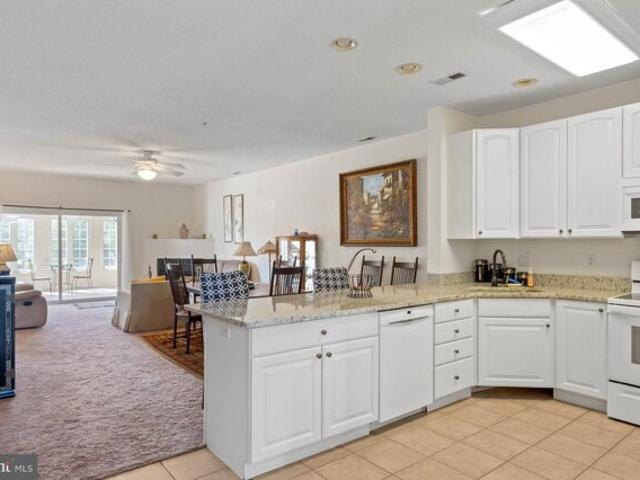 Summerlyn Dr Apt,lewes, Condo For Sale