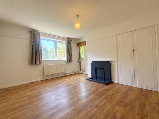 Summers Close, Weybridge, Surrey, KT13
