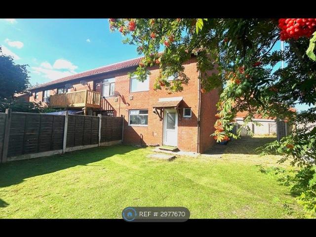 Summerseat Close, Salford M5, 3 bed end terrace house to rent, £1,350 pcm | PrimeLocation