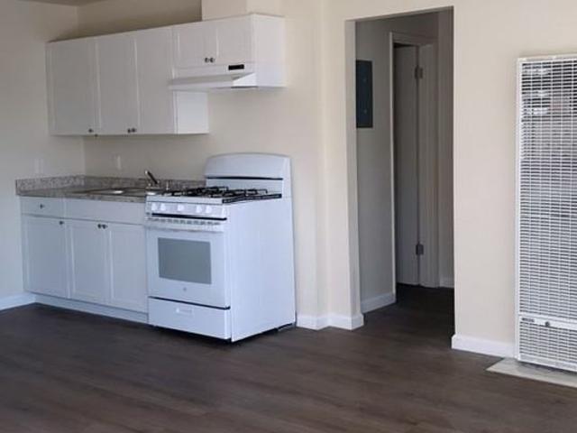 Summerset Village Apartments 1 Bedroom Apartment for Rent at 2103 N Angus St, Fresno, CA 93703 McLane