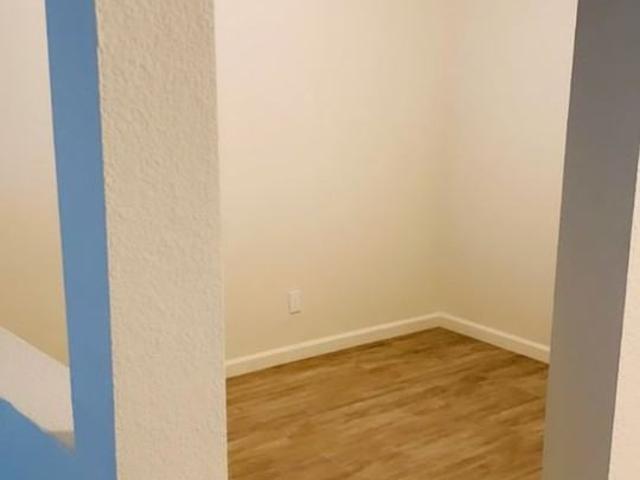 Summerset Village Apartments 1 Bedroom Apartment for Rent at 2103 N Angus St, Fresno, CA 93703 McLane
