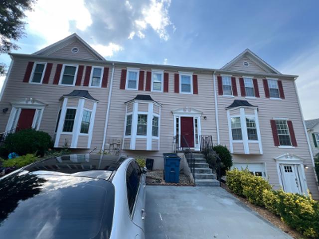 Summit Cove Dr
