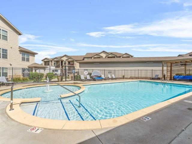 Summit Crossing 2 Bedroom Apartment for Rent at 14500 E Bannister Rd, Kansas City, MO 64139 Unity Ridge