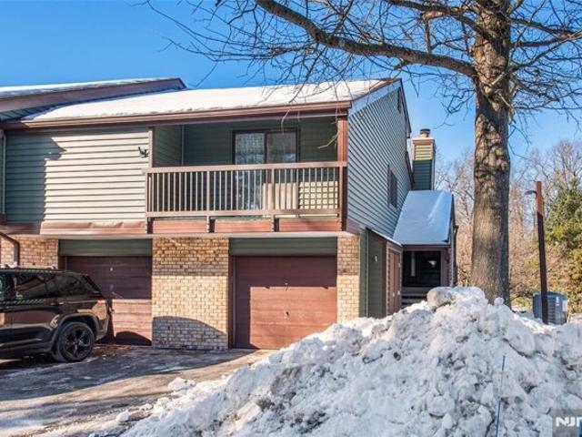 Summit Ct, Clinton, Home For Sale