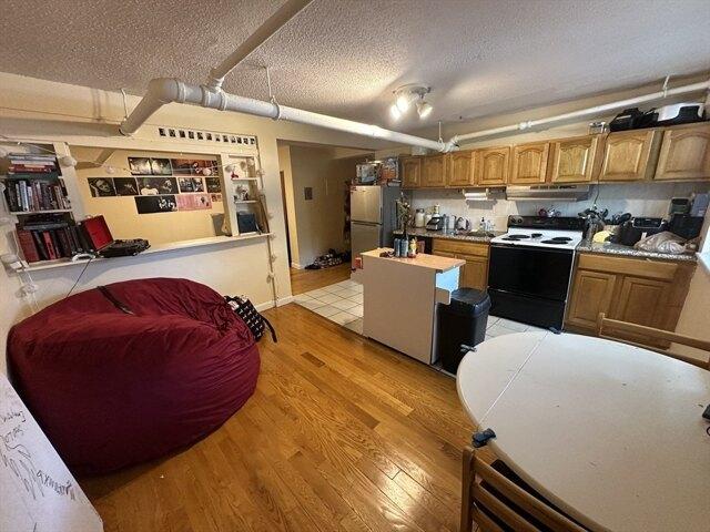 Summit Ave Apt,boston, Condo For Sale
