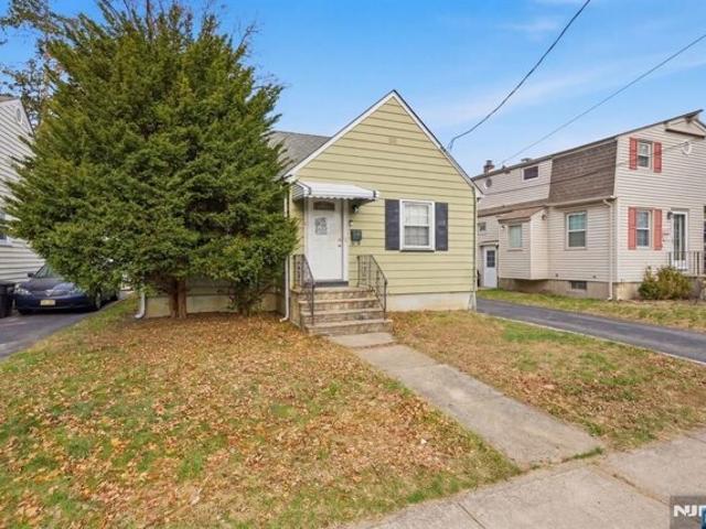 Summit Ave, Bloomfield, Home For Sale