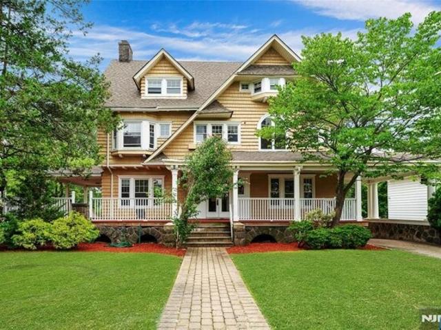 Summit Ave, Hackensack, Home For Sale