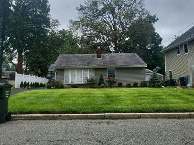 Summit Ave