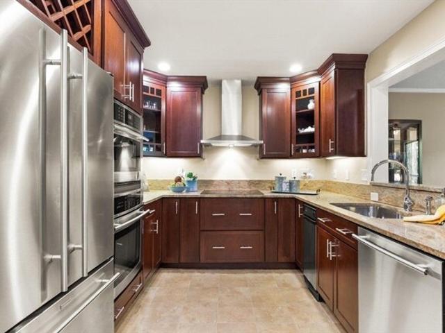 Summit Dr Apt,reading, Condo For Sale