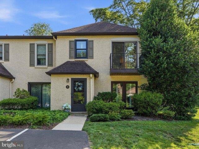 Summit Dr, Bryn Mawr, Condo For Sale