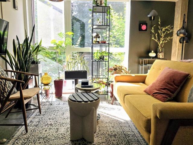 Summit Flats Studio Apartment for Rent at 1103 Summit Ave, Seattle, WA 98101 First Hill