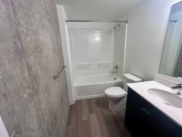 Summit Flats Studio Apartment for Rent at 1103 Summit Ave, Seattle, WA 98101 First Hill