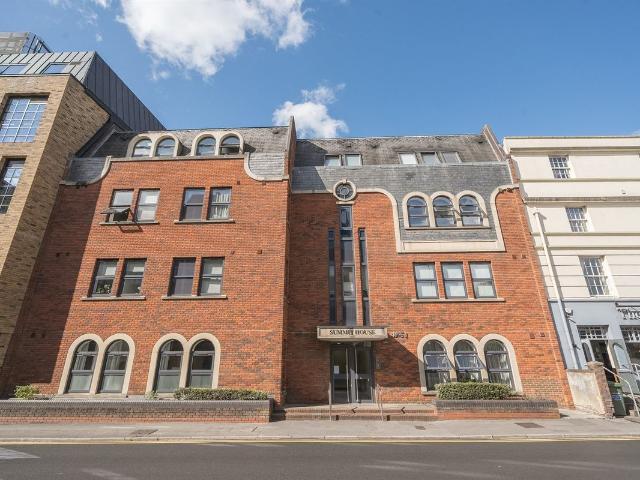 Summit House, Reading RG1, 1 bed flat to rent, £1,295 pcm | PrimeLocation