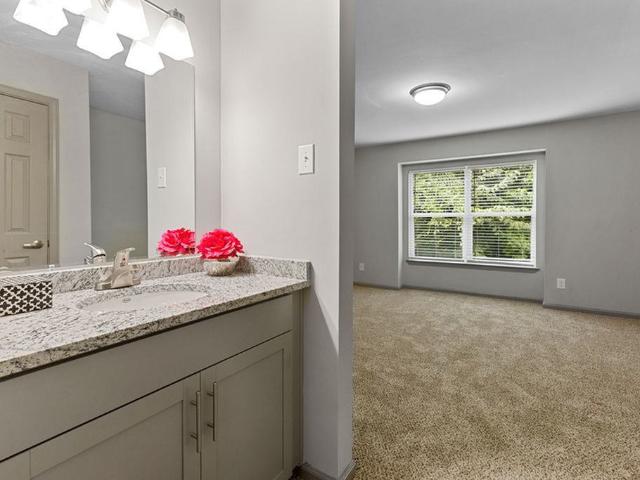 Summit on Central 2 Bedroom Apartment for Rent at 3143 Central Ave, Charlotte, NC 28205 Country Club Heights
