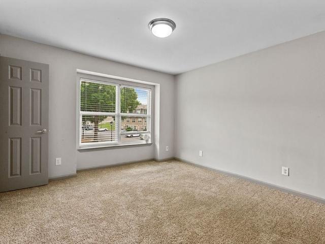 Summit on Central 2 Bedroom Apartment for Rent at 3143 Central Ave, Charlotte, NC 28205 Country Club Heights