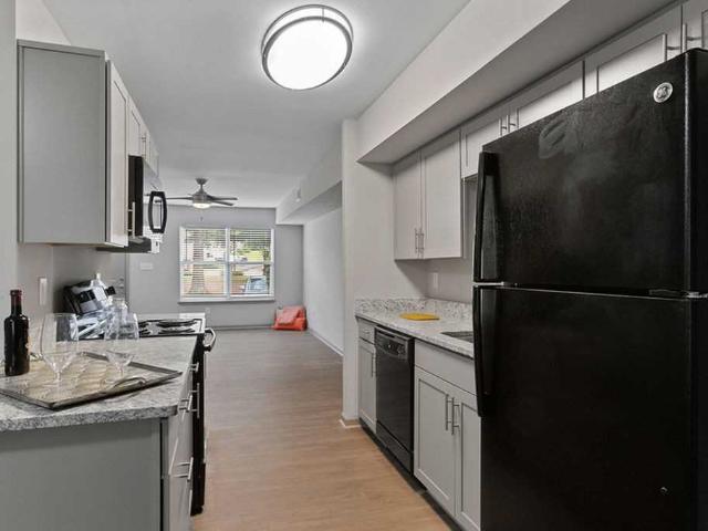 Summit on Central 2 Bedroom Apartment for Rent at 3143 Central Ave, Charlotte, NC 28205 Country Club Heights