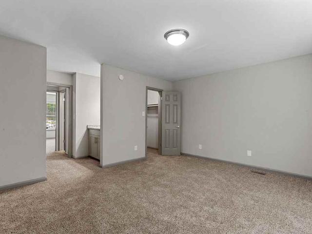 Summit on Central Studio Apartment for Rent at 3143 Central Ave, Charlotte, NC 28205 Country Club Heights