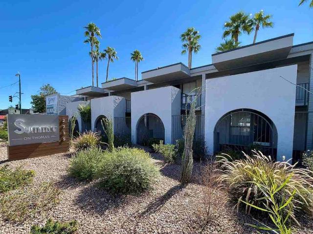 Summit on Thomas 1 Bedroom Apartment for Rent at 2735 E Thomas Rd, Phoenix, AZ 85016