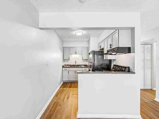 Summit Park Apartments 2 Bedroom Apartment for Rent at 4370 Le Marie Ct, Columbus, OH 43224 Maize Morse
