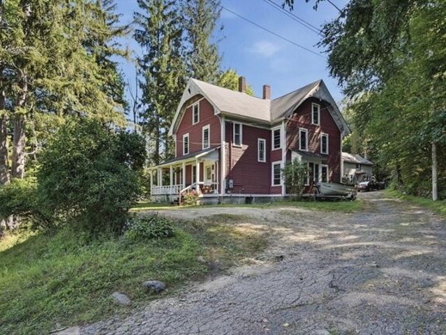 Summit Rd, Hardwick, Home For Sale