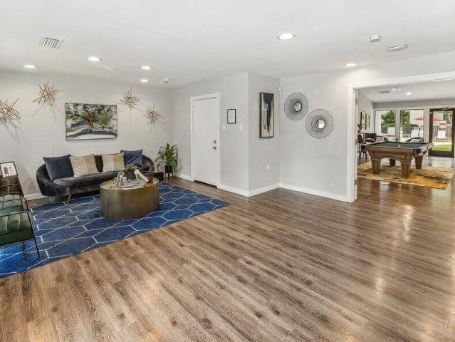 Summit Ridge 1 Bedroom Apartment for Rent at 1604 Ridge Haven Dr, Arlington, TX 76011
