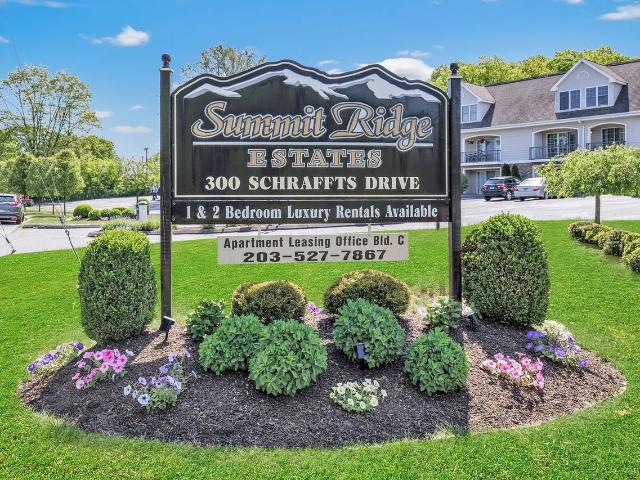 Summit Ridge Estates 1 Bedroom Apartment for Rent at 300 Schraffts Dr, Waterbury, CT 06705