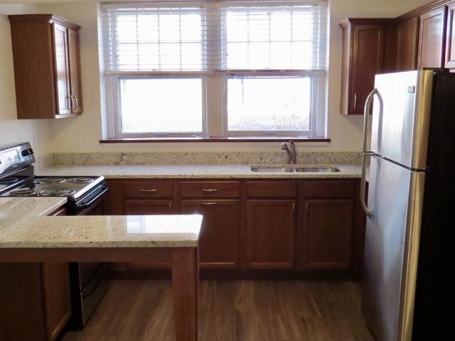 Summit Terrace Flats Studio Apartment for Rent at 616 Summit Ave, St. Paul, MN 55102 Summit Hill