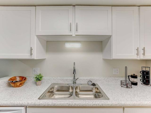 Summit View Village Apartments 3 Bedroom Apartment for Rent at 17600 W 14th Ave, Golden, CO 80401